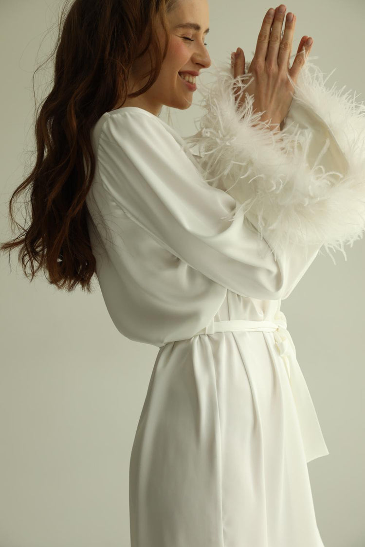 Ciara - White short – therobeua